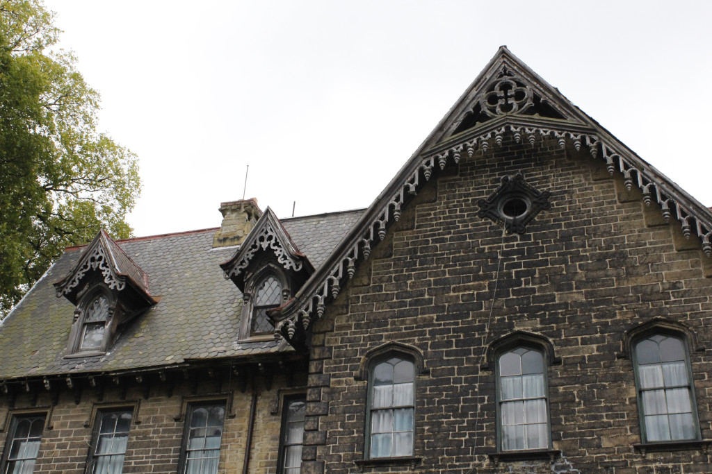 Singer House: Architecture